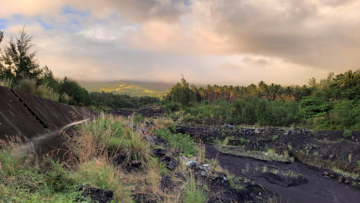 Volcanology Fieldwork in Bicol – Revisiting Eruptive Deposits of Mayon ...
