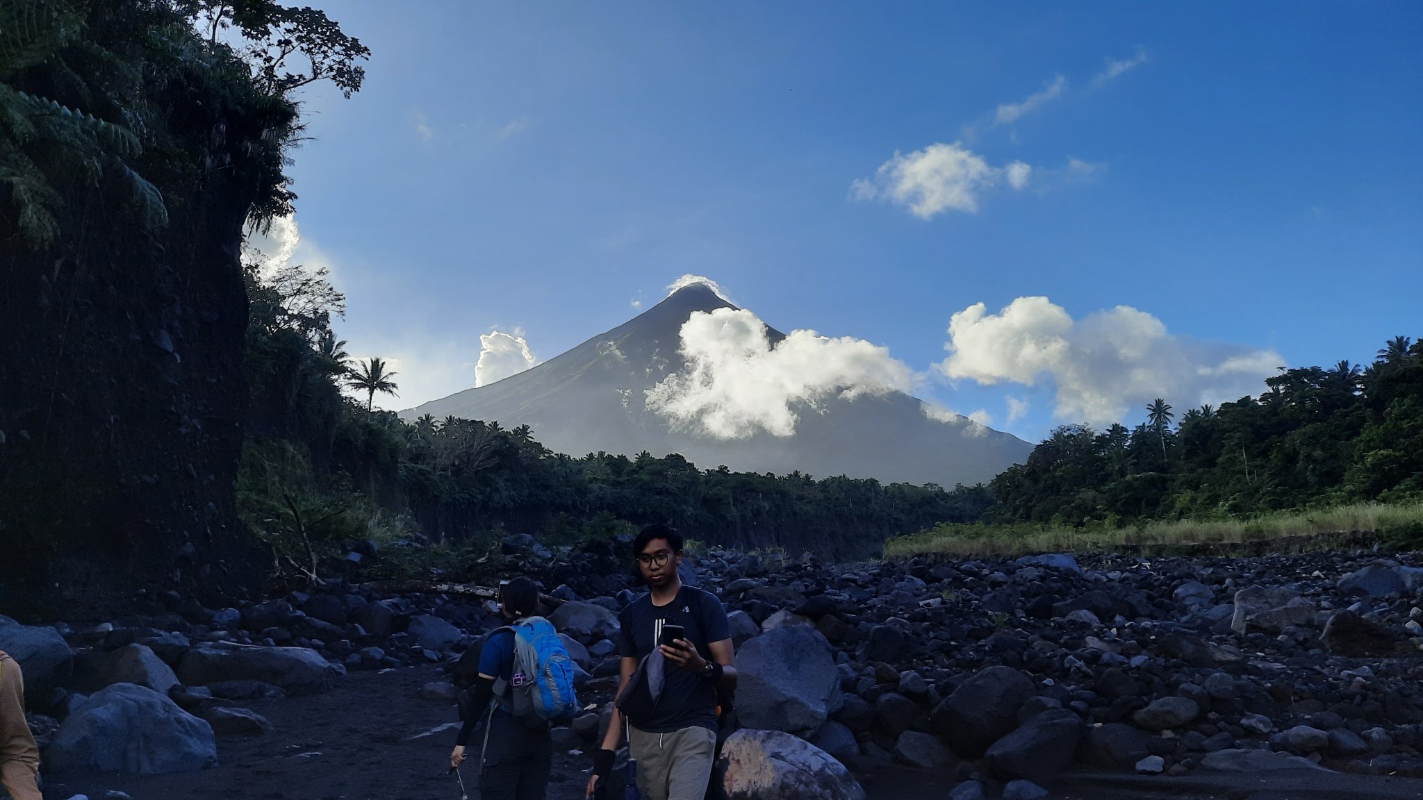 Volcanology Fieldwork in Bicol – Revisiting Eruptive Deposits of Mayon ...
